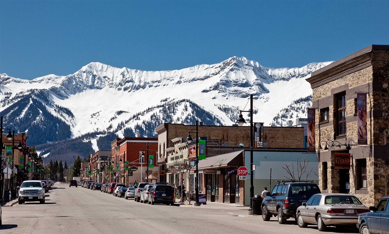 Fernie Hotel-BC Canada Resort | Red Tree Lodge - Hotel in Fernie, BC ...