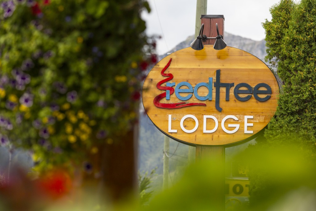 Fernie Hotel Gallery-BC Canada Lodging Photos | Red Tree Lodge